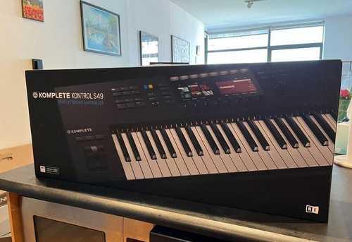 Миди Native Instruments Komplete Kontrol S61 mk2