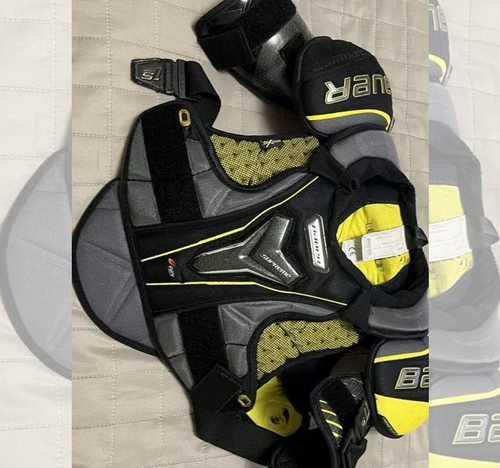 Нагрудник хоккейный Bauer Supreme 1S. JR L