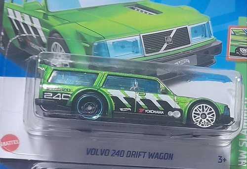 Hot wheels, машинки, Volvo, Alfa Romeo