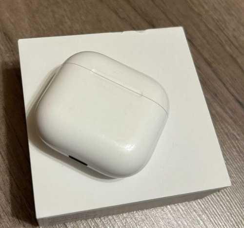 Apple airpods 4