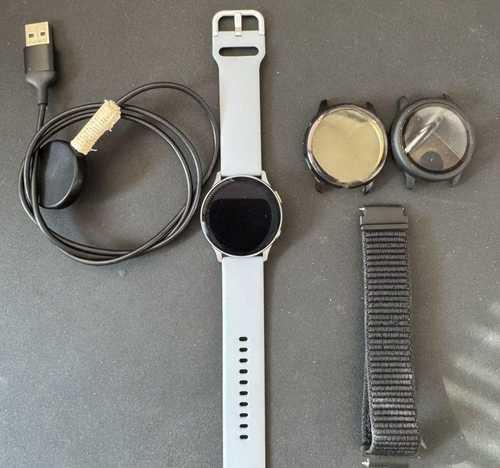 Смарт-часы Samsung Galaxy Watch Active2 40mm