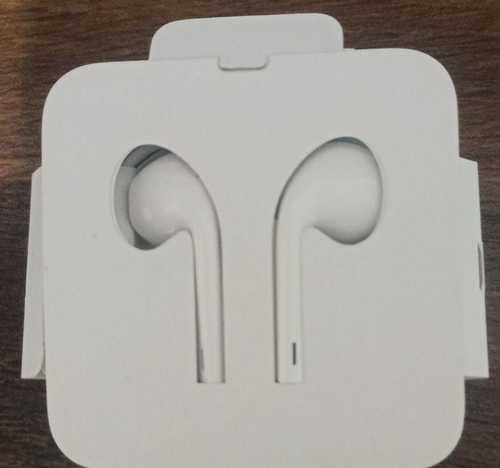 Наушники earpods