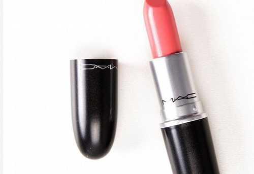 Помада MAC Cremesheen Lipstick