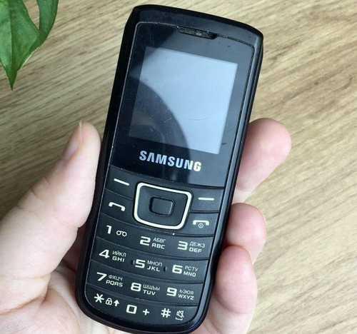 Samsung E1100