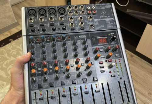 Микшерный пульт Behringer Xenyx X1204 USB