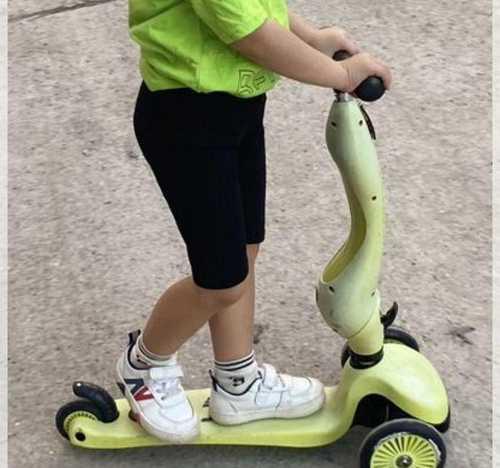 Самокат scoot and ride