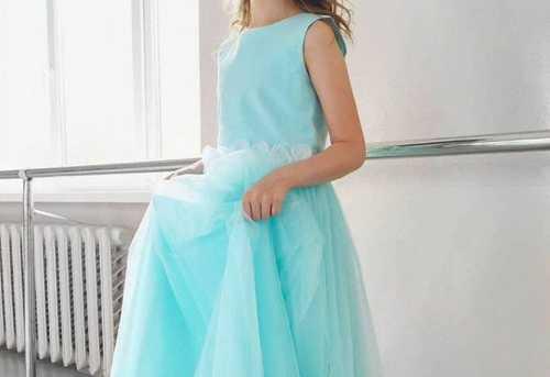 Новое платье для девочки на рост 134-140 см