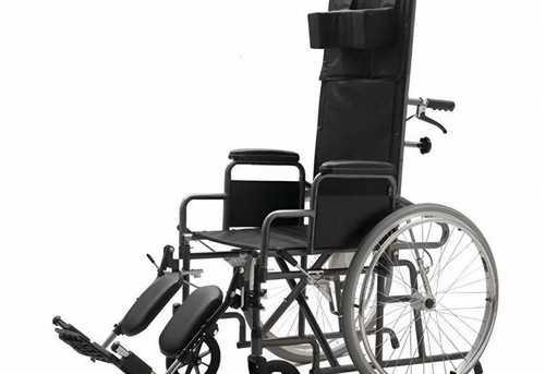 Кресло-коляска c поднимающимися подножками