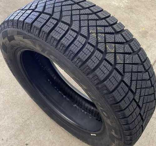 Pirelli Ice Zero FR 175/65 R14