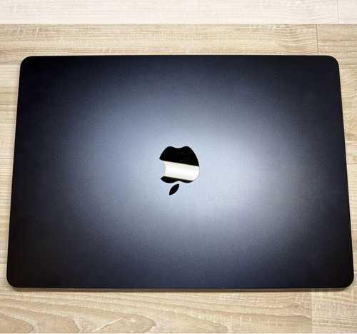 MacBook Air 13 (2022, M2), 256 ГБ, M2 (8-core), RAM 8 ГБ, GPU 8-core