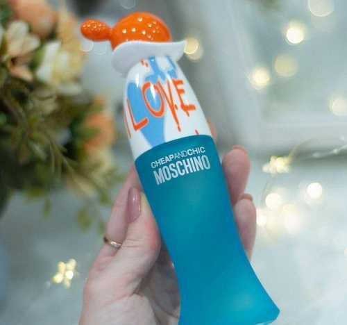 Moschino I Love Love духи женские 50% 10мл