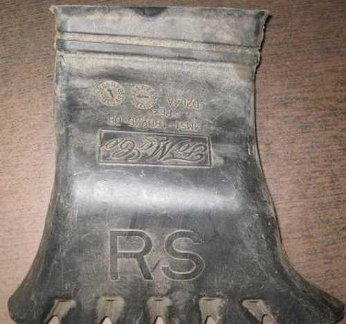 Воздуховод правый Ford Focus II