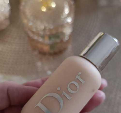 Крем тональныйКрем тональный Dior Backstage