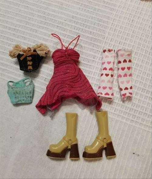 Кукла Bratz лот одежды
