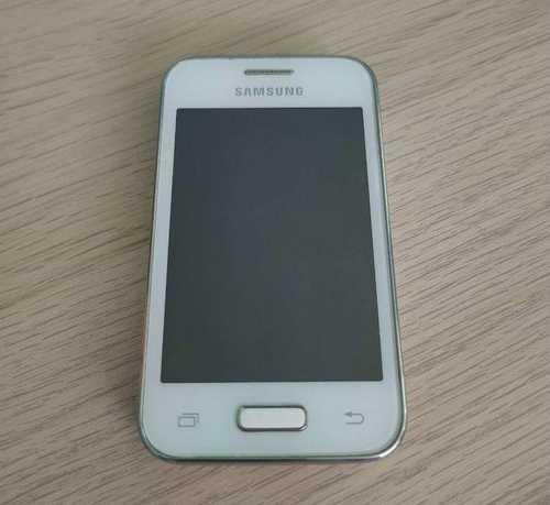 Телефон Samsung Galaxy Young 2 SM-G130H