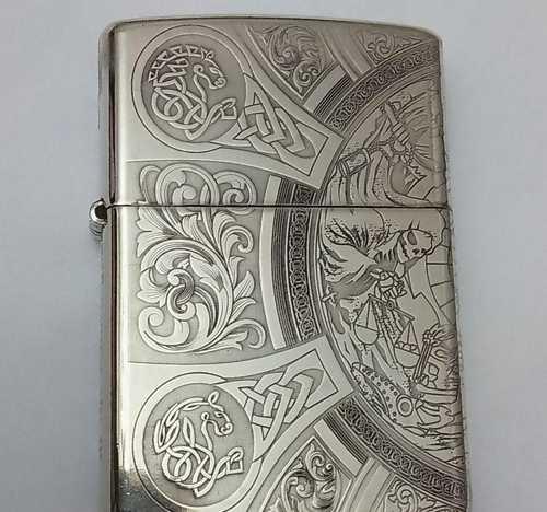 Зажигалка бензиновая zippo