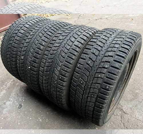 Dunlop SP Winter Ice 01 215/55 R16 97T