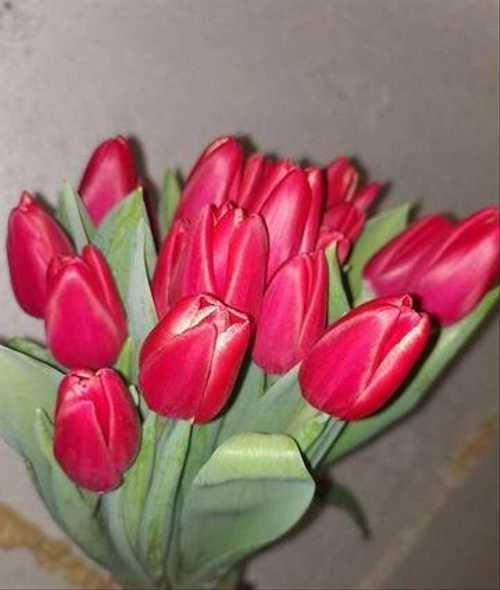 Цветы тюльпаны оптом и в розницу на 8 марта