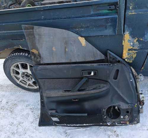Дверь передняя правая Subaru legacy bf