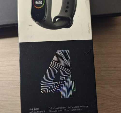 Фитнес браслет mi SMART band 4