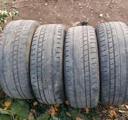 Viatti Strada Asimmetrico 205/55 R16 130V