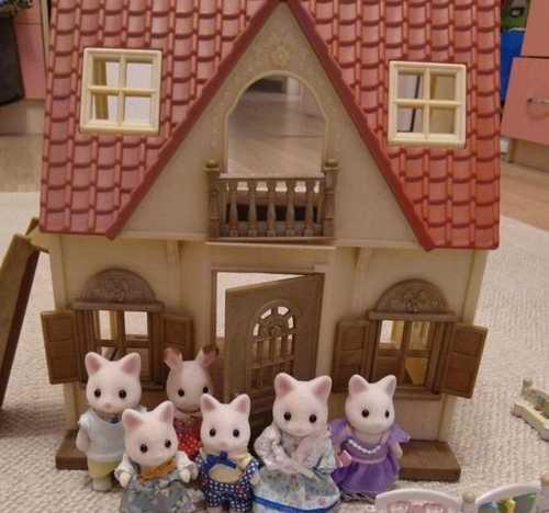 Sylvanian Families Домик Марии+семья белых котов