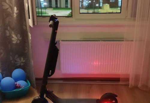 Электросамокат Ninebot KickScooter ES4 euro Черный