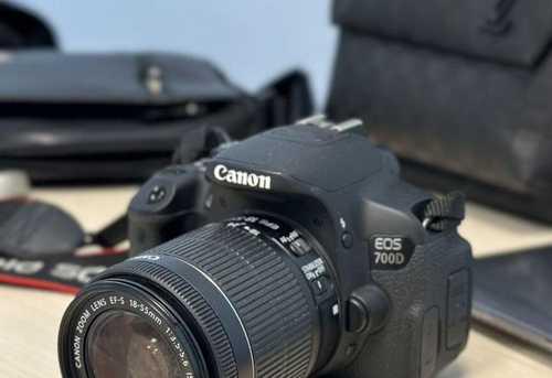 Зеркальный фотоаппарат Canon eos 700d