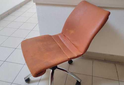 Офисное кресло стул оранжевый