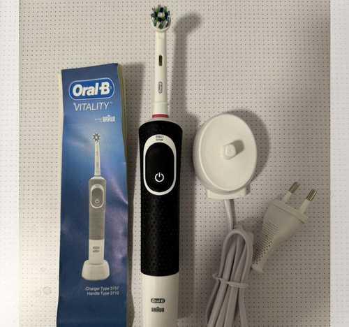 Зубная щетка oral b