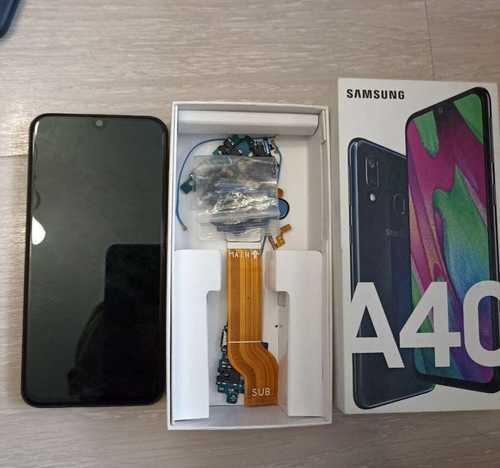 Samsung Galaxy A40, 4/64 ГБ