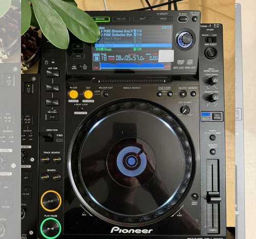 Пара Pioneer CDJ-2000