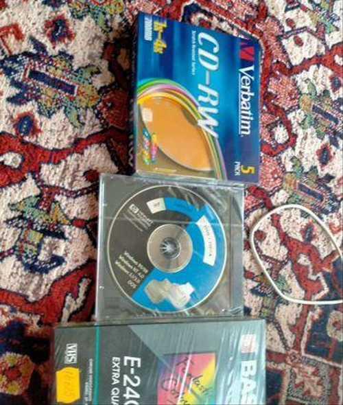 Видеокассета новая, CD диски новые
