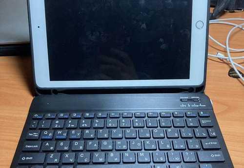 Чехол-клавиатура для iPad 6 (9.7)