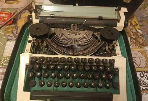 Пишущая машинка Ортех
