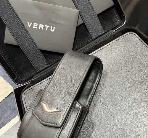 Оригинальный кожаный чехол Vertu Ayxta