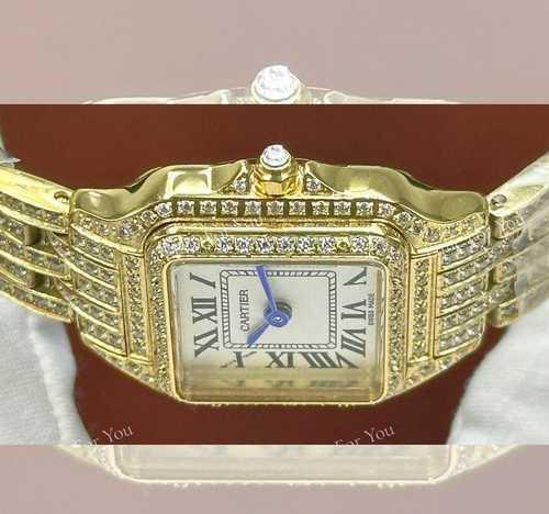 Красивые женские часы Cartier 22 mm