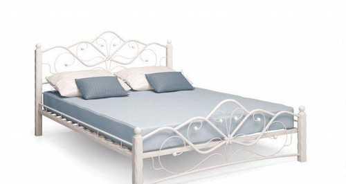 Кровать двухспальная Кованная