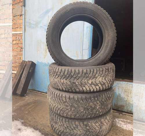 Nokian Tyres Hakkapeliitta 8 SUV 225/60 R17
