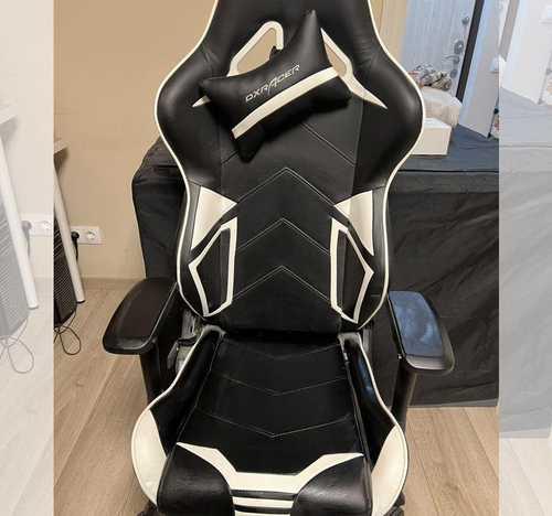 Компьютерное кресло dxracer