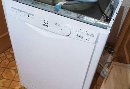 Посудомоечная машина Indesit 60см