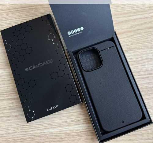 Caudabe Sheath iPhone 16 Pro Max
