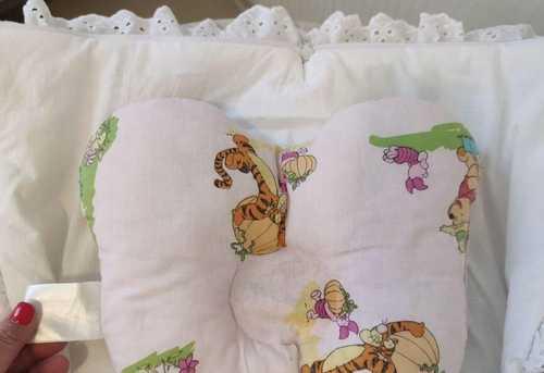 Подушка для младенца в коляску