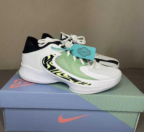 Nike Zoom Freak 4