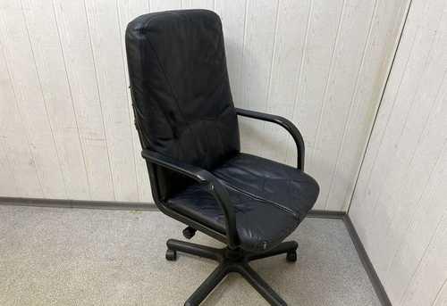 Компьютерное кресло руководителя кожаное