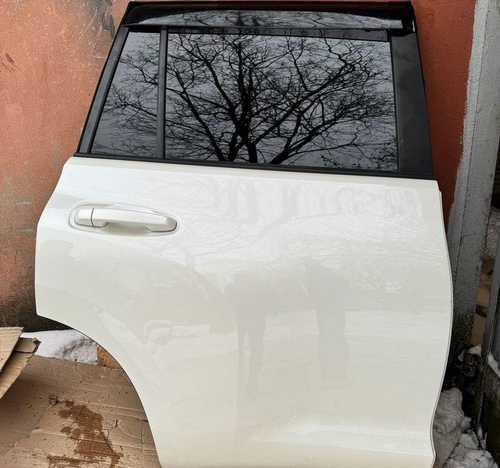Дверь оригинал Prado 150 задняя правая 2018