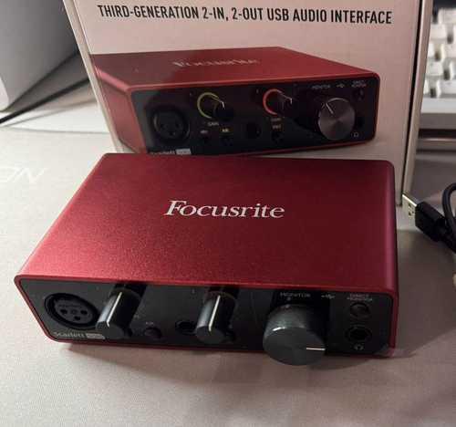 Звуковая карта Focusrite Scarlett Solo 3rd Gen