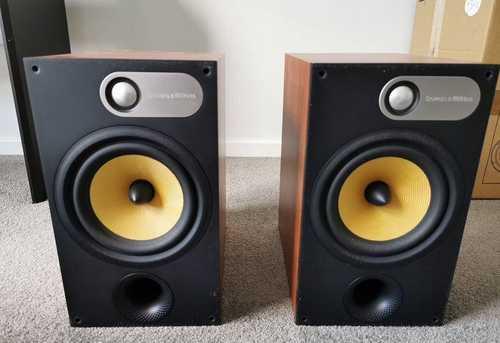 Колонки Bowers & Wilkins 685