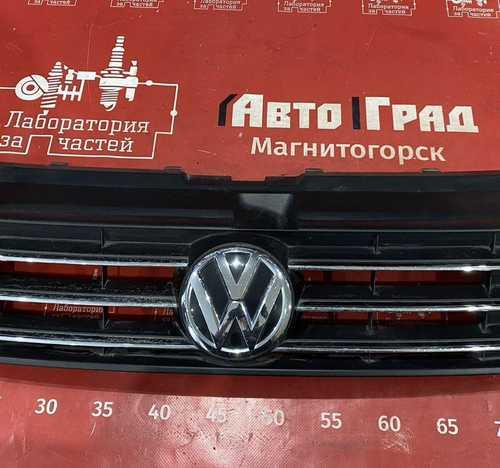 Volkswagen polo Решетка радиатора