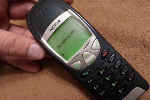 Nokia 6210 в хорошем состоянии с акб и зарядкой